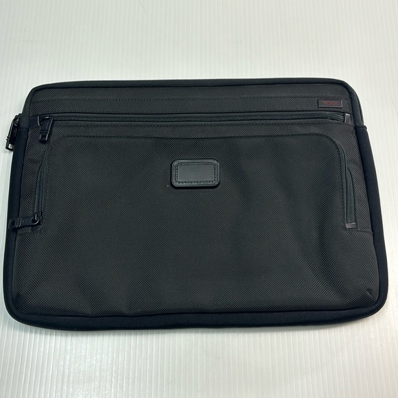 Tumi | Bags | Tumi Alpha 2 Large Laptop Cover Computer Case 5 Inch ...